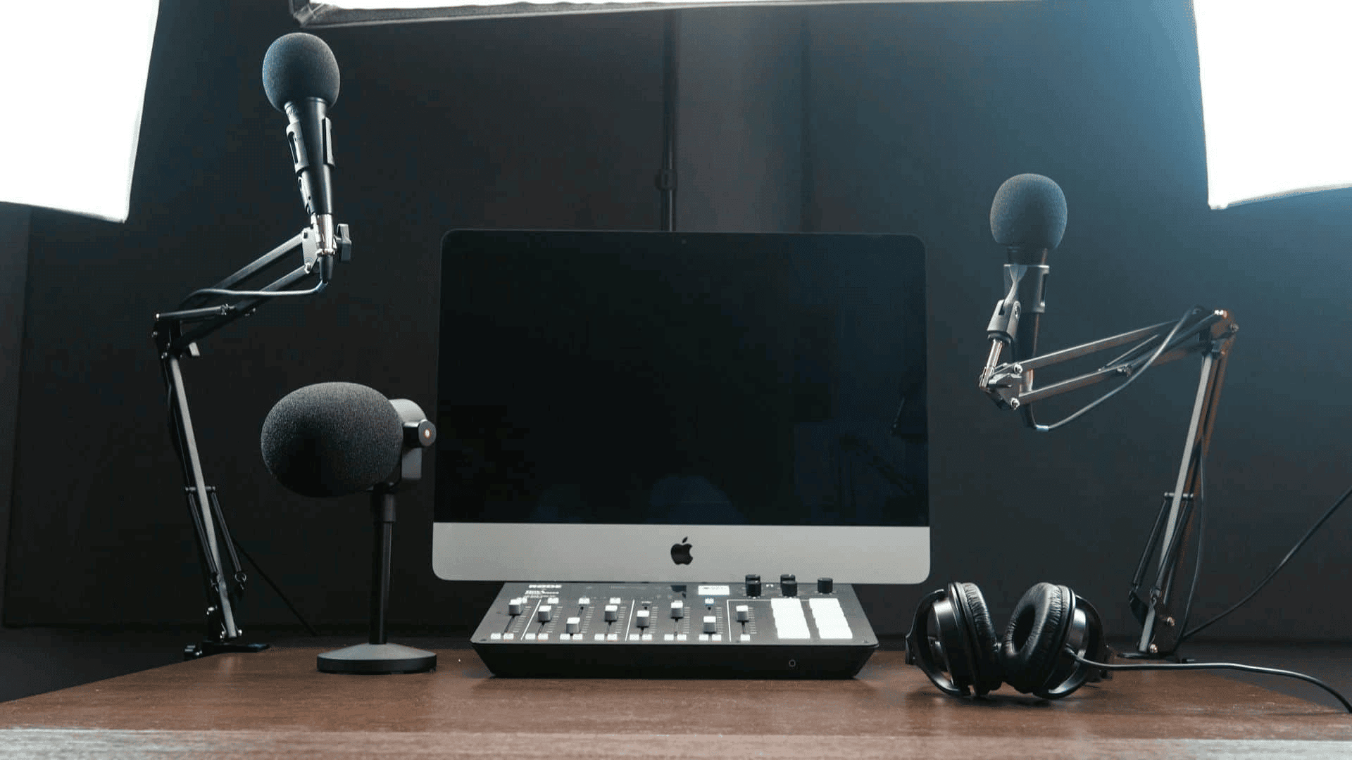 What Is Gain On A Microphone: The Ultimate Control For Audio Clarity!